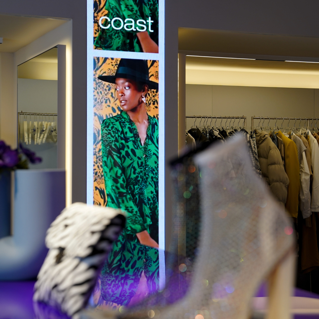 inurface media Top Tips #11 How to place your Digital Displays ...